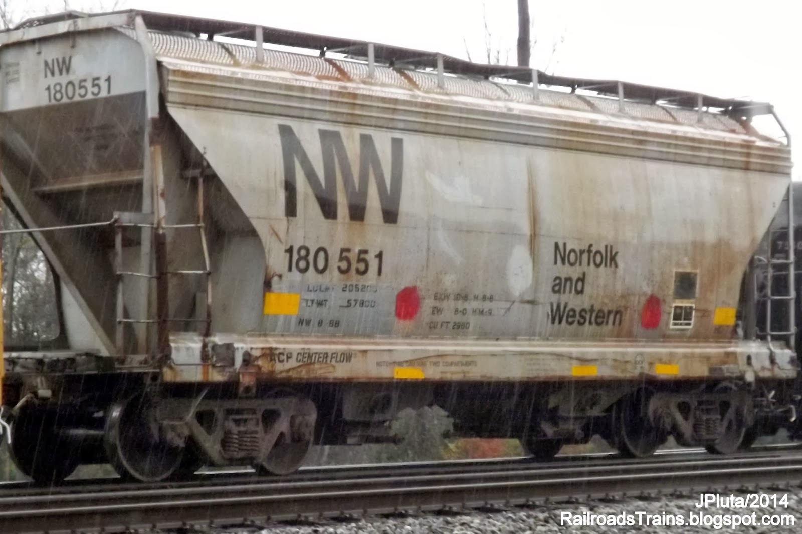 RAILROAD Freight Train Locomotive Engine EMD GE Boxcar BNSF,CSX,FEC ...