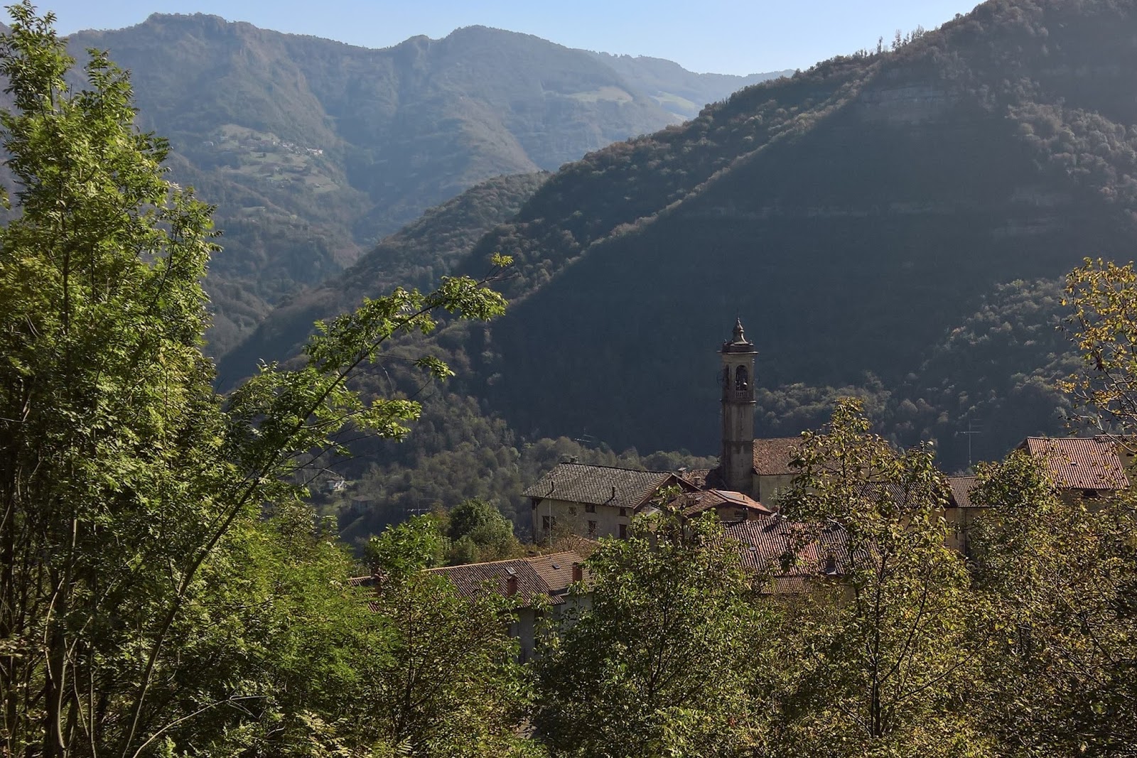 TravelMarx: A Hike Between San Pellegrino Terme (Ruspino) and Bracca