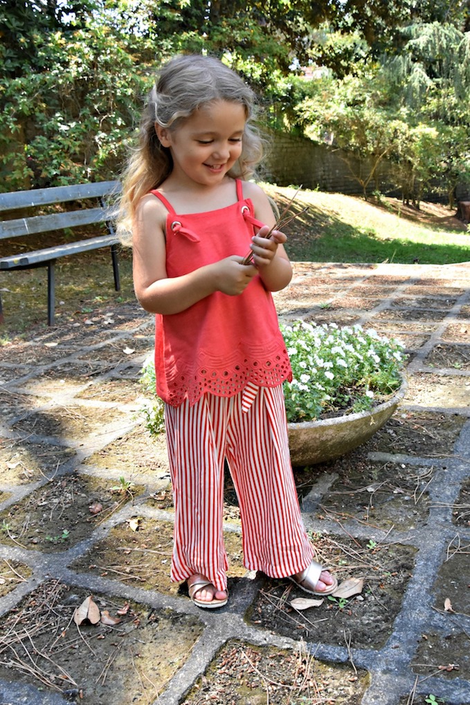 Moda per bambini: pantaloni a palazzo a righe bianche e rosse | Cosa Mi ...