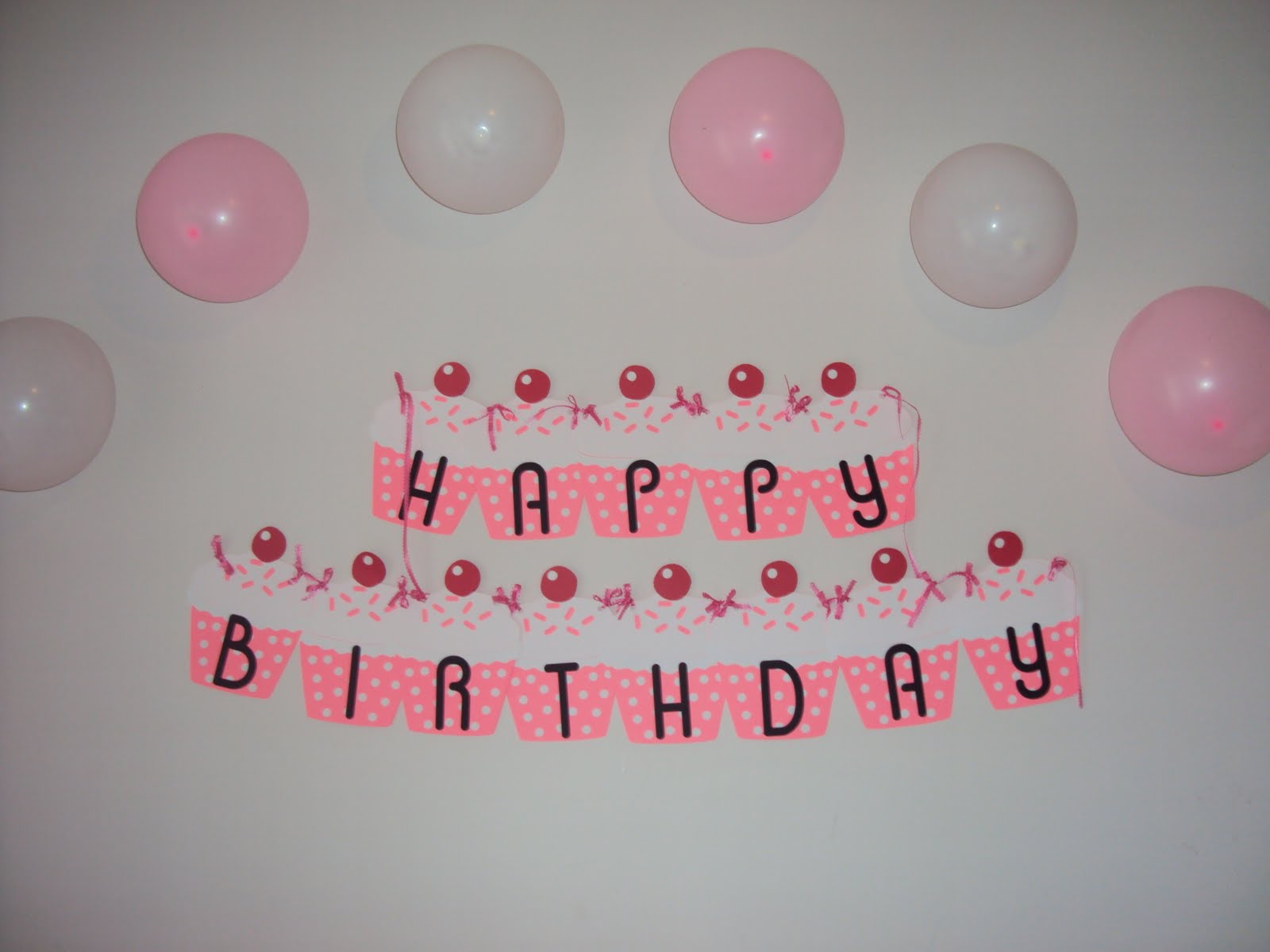 Melinda's Recipes: Pink Polka Dot Cupcake Party