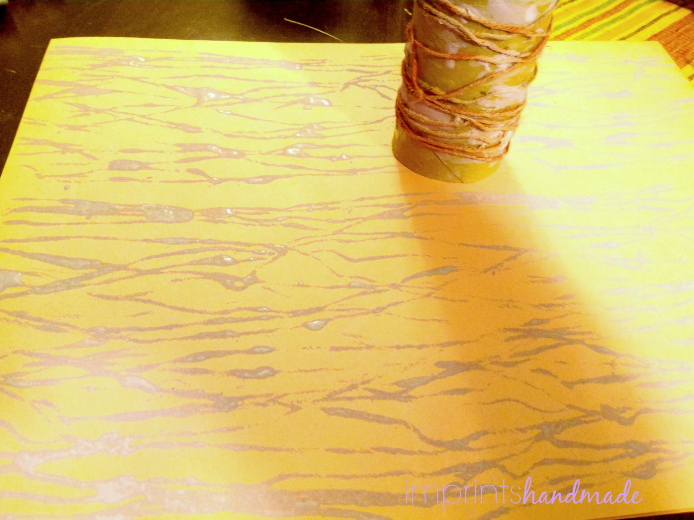 imprints handmade: DIY patterned paper to wrap small gifts