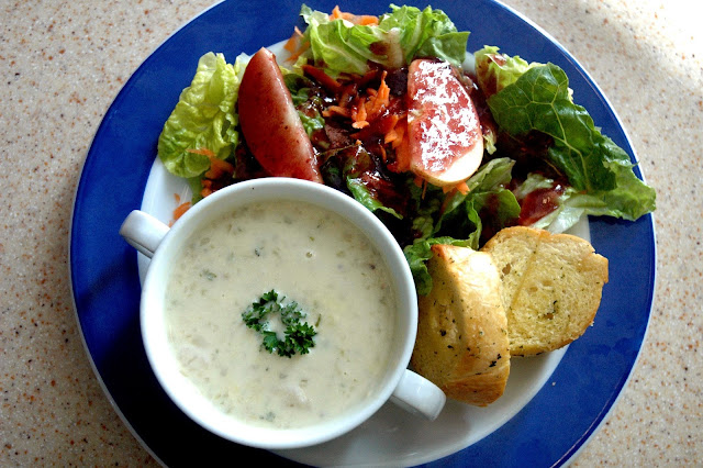 DUDE FOR FOOD: Make It A Blue Plate Dinner at RACKS