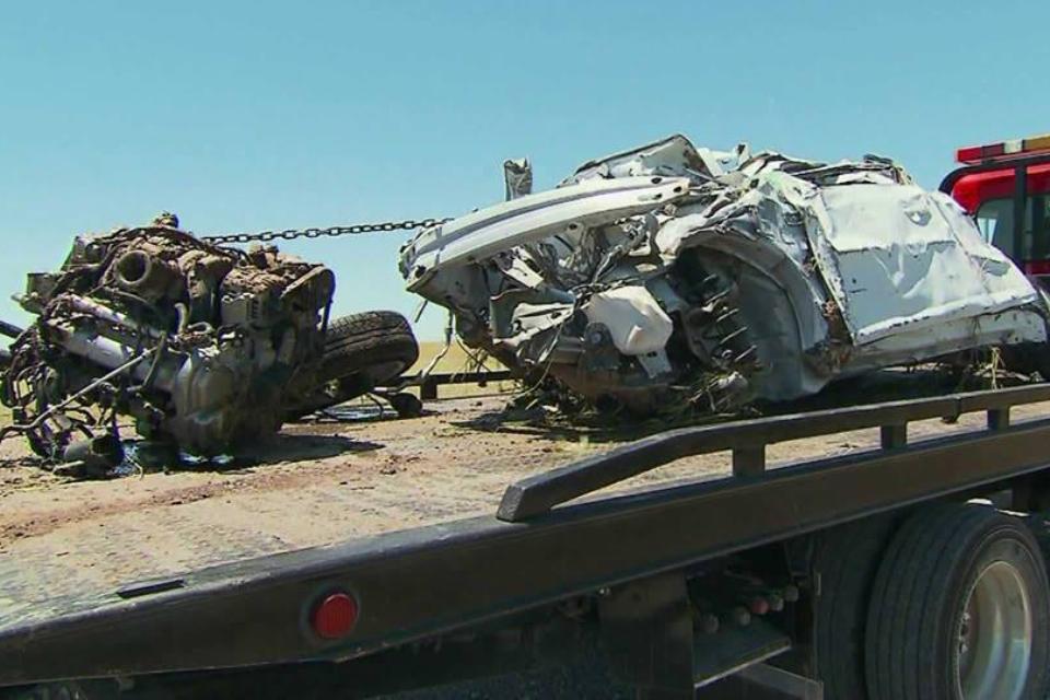 Stuck In The Buckosphere: RIP Tim Samaras and members of the TWISTEX team.