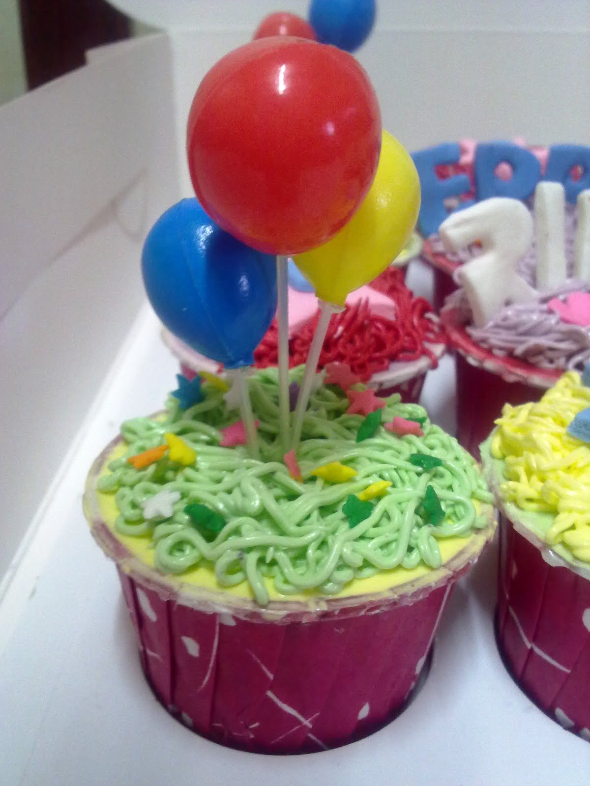 ColOuRfuLL B'dAy CuP caKeS ;) | MY CUP CAKES FANTASY
