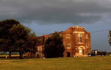 A Grave Interest: Haunted Ashmore Estates – Ashmore, Illinois