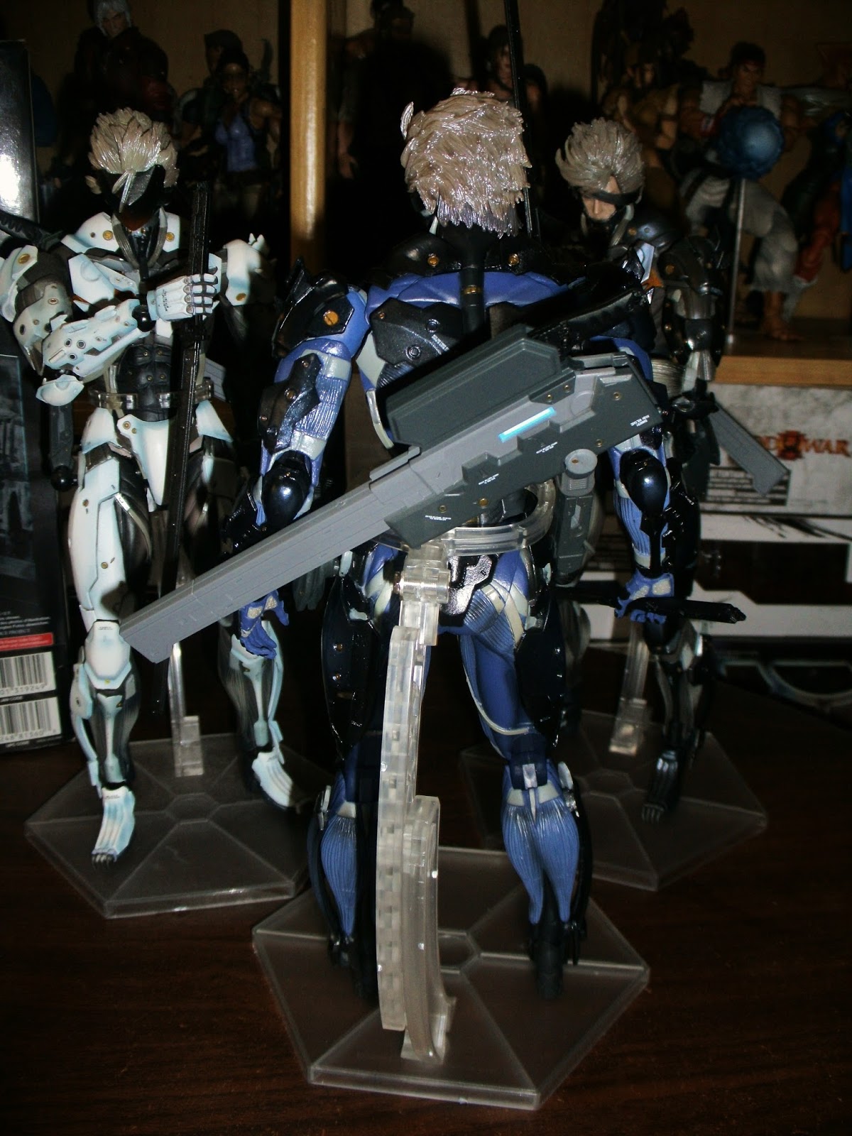 Angels and Summer: Play Arts Kai Raiden Blue Custom Body - MGRR