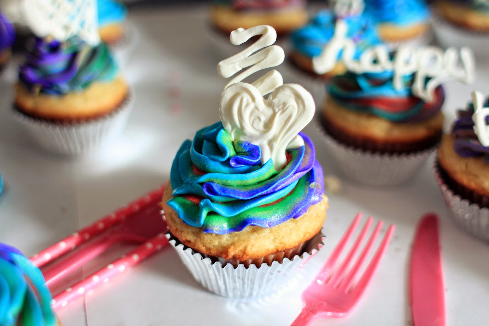 Feeding My Addiction: Rainbow Magic Cupcakes with Vanilla Buttercream