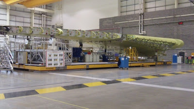 Maybach: Airplane Wing