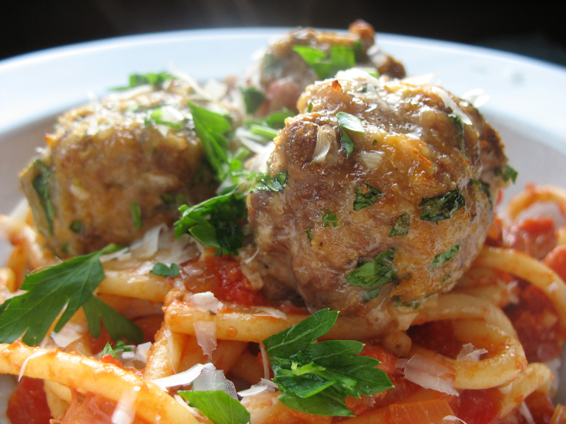 The Hungry Dog: Fancy spaghetti and meatballs