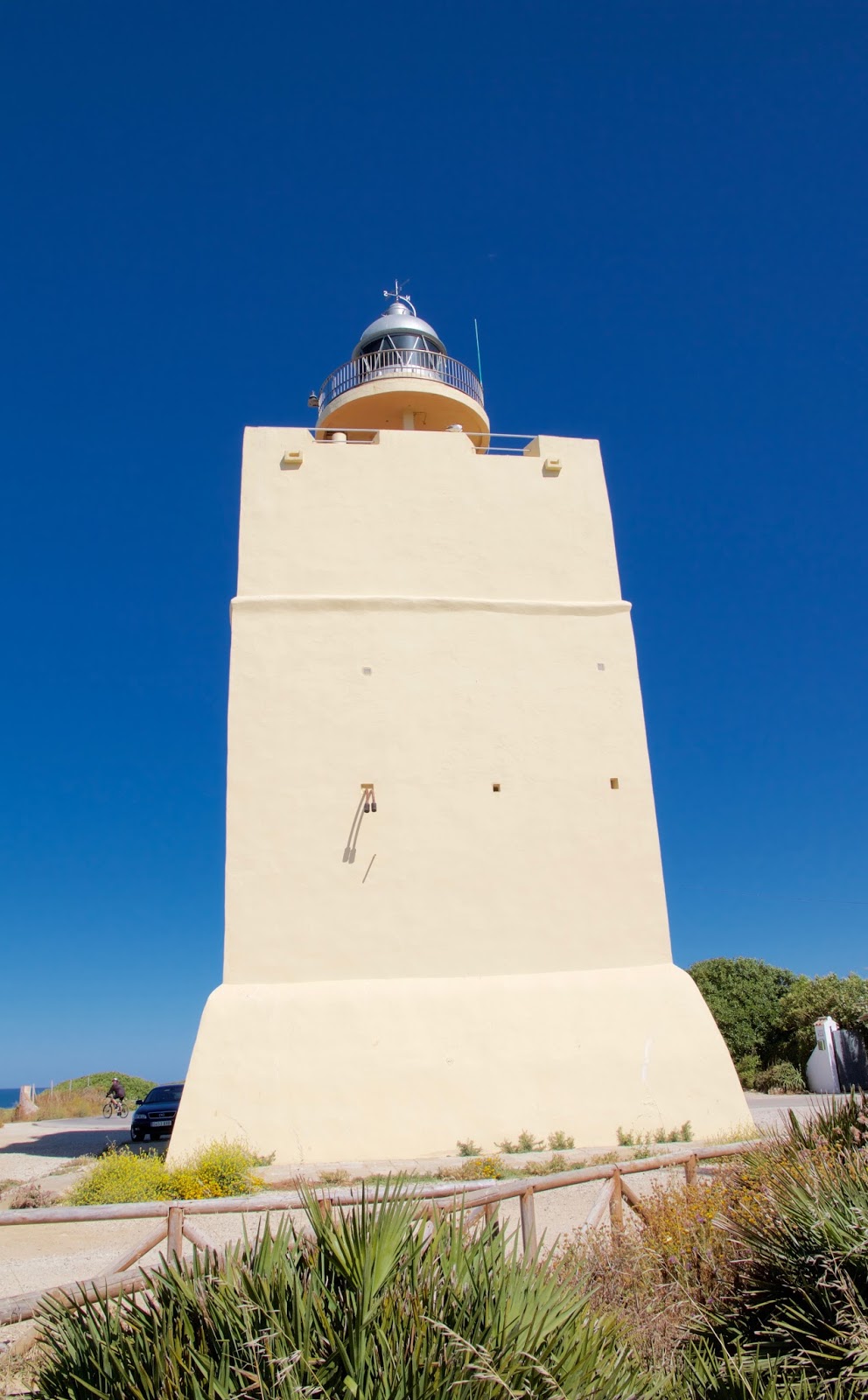 HISTORIAS Y FOTOS DE FAROS: Faro de Cabo Roche en Cádiz (España)