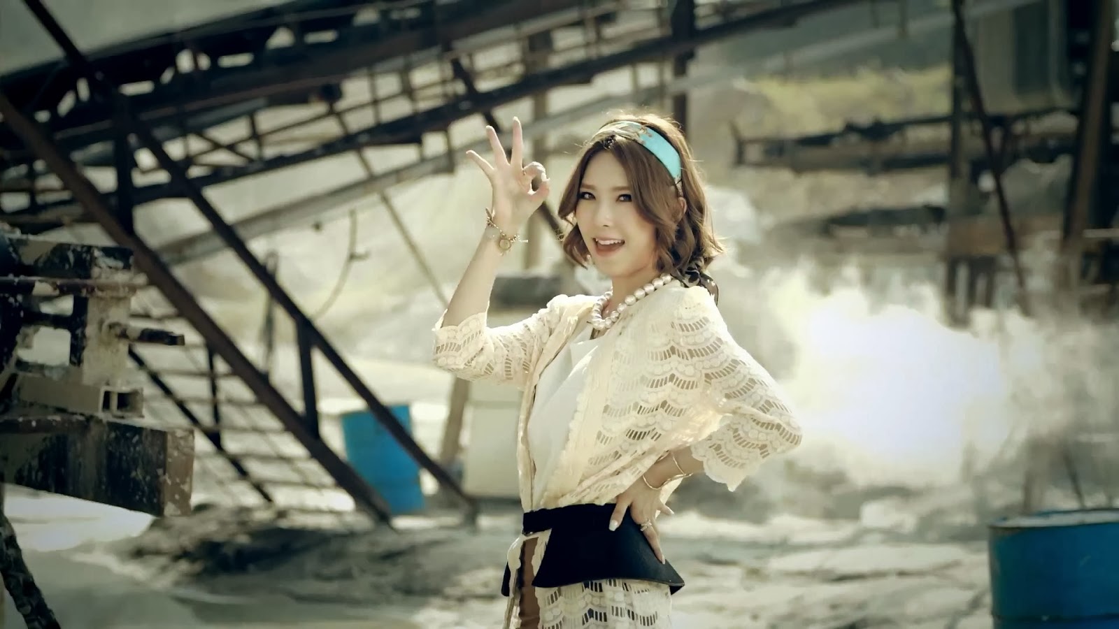 9 Muses - Gun MV + who-is-who | I say myeolchi // k-pop in greek