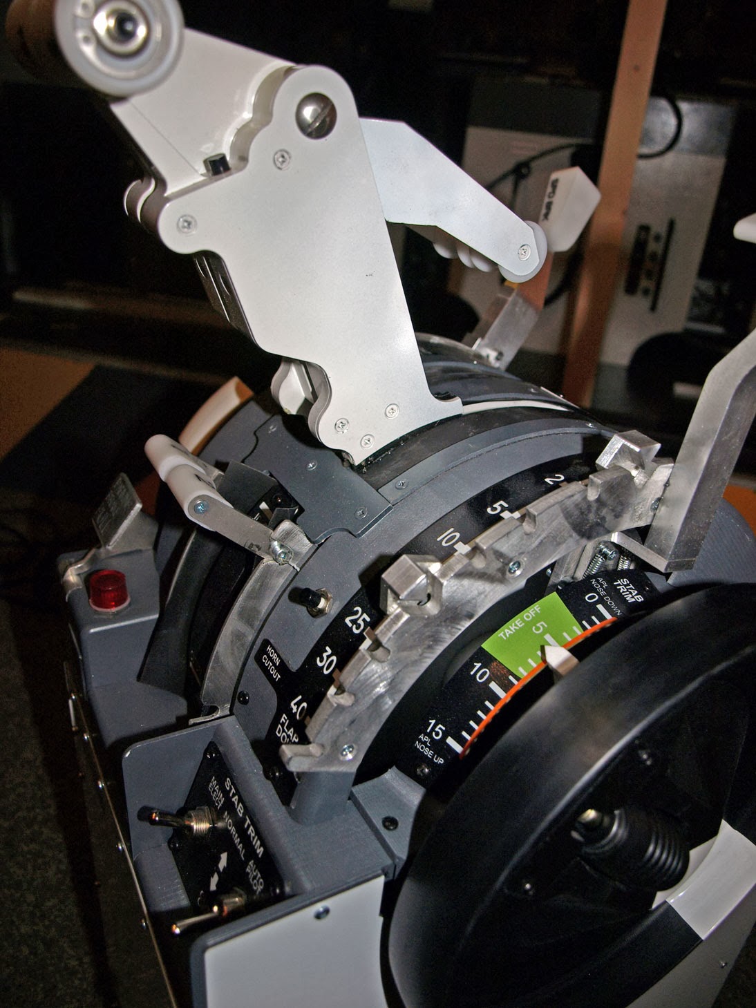 Boeing 737 Homecockpit: Gear Lever + Throttle Quadrant