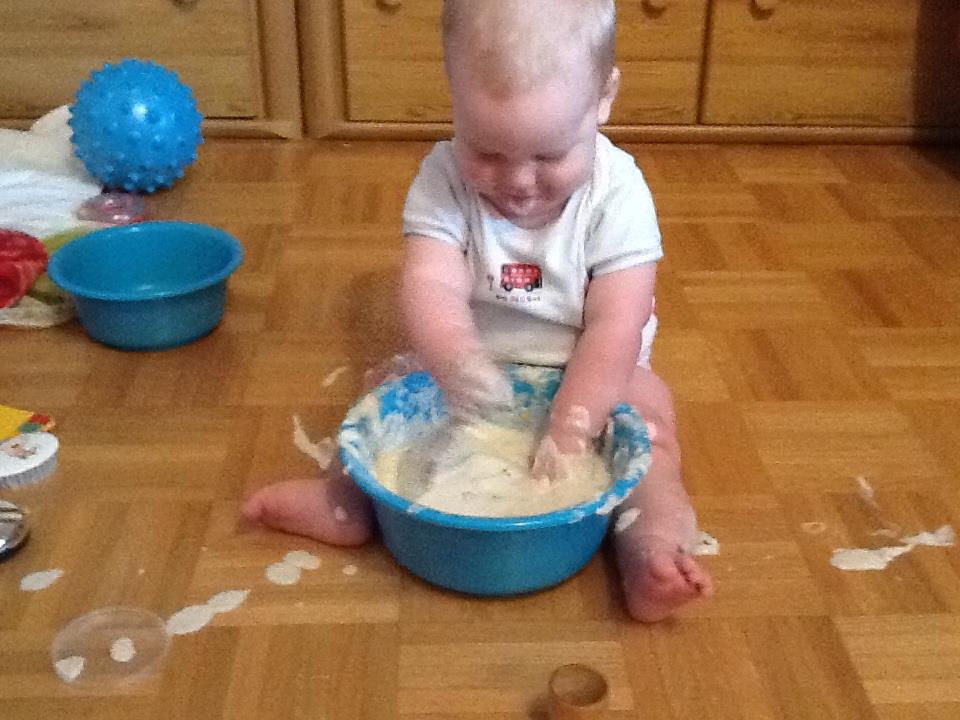 Very Messy Mummy: Baby Messy Play