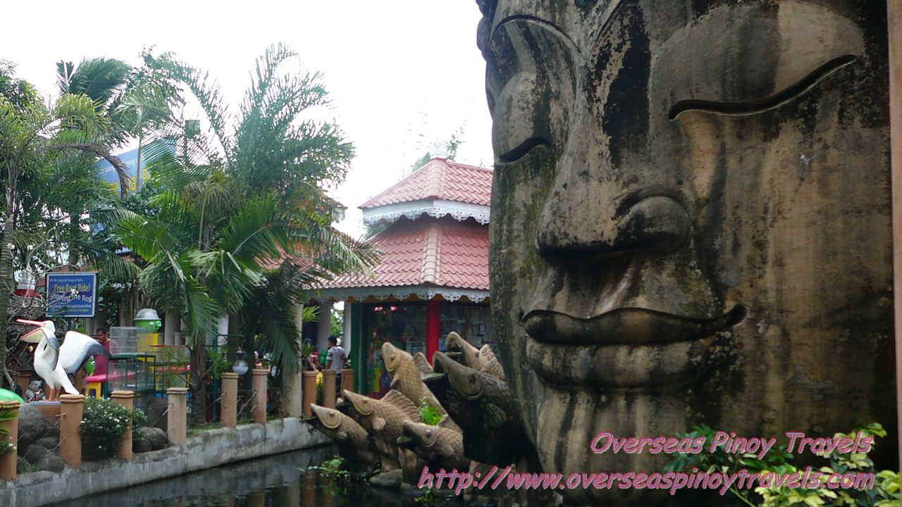 Overseas Pinoy Travels: Isdaan Floating Restaurant sa Calauan, Laguna