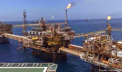 Logran sofocar incendio tras explosión en plataforma de Pemex que dejó ...