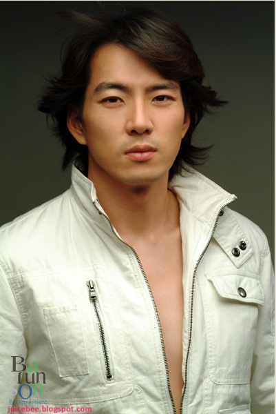 crazy korea fans: TOP 10 Korean Stars