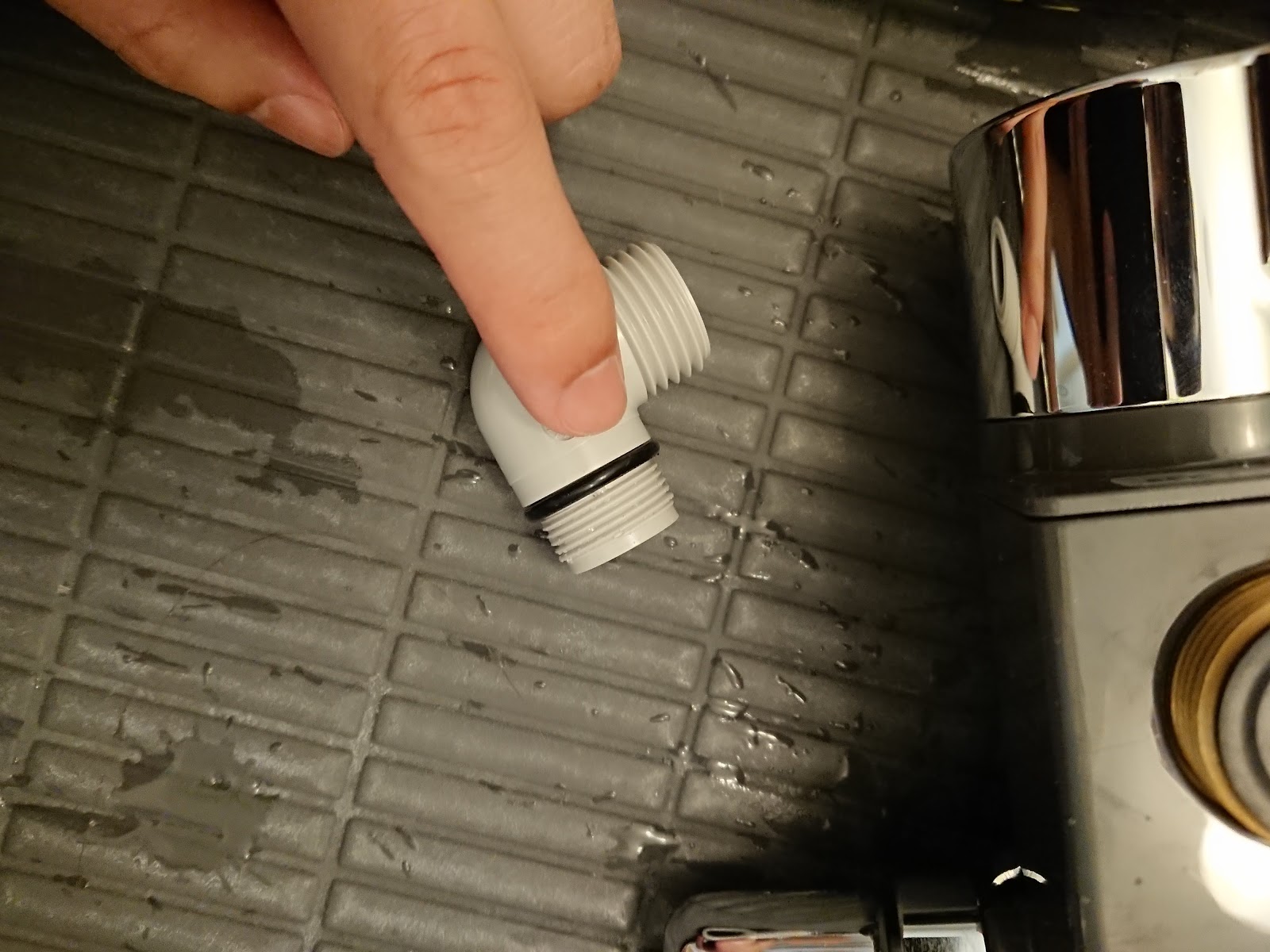 ＜DIY＞自宅マンション浴室のKVKのシャワー温度が調節出来ない！混合水栓が故障したので自分で交換-DIY360