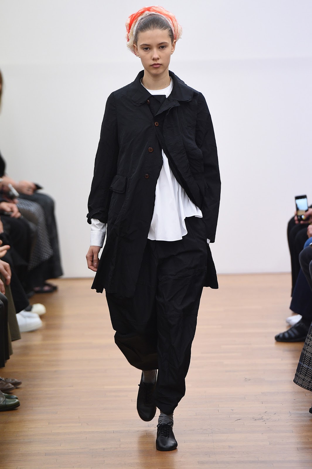 コレクション：2016 S/S COMME des GARCONS COMME des GARCONS｜コムデギャルソン店舗マップ