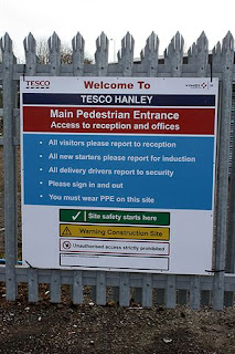 The Green I Signs Blog: construction site signage for Vinci ...