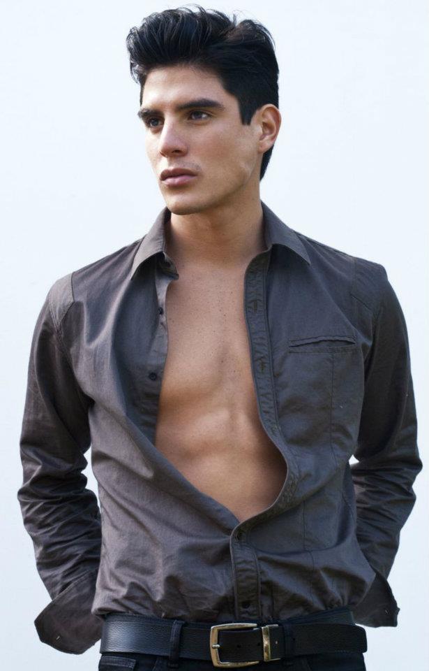 Peruvian Fashion Models: Atilio La Madrid by Didio