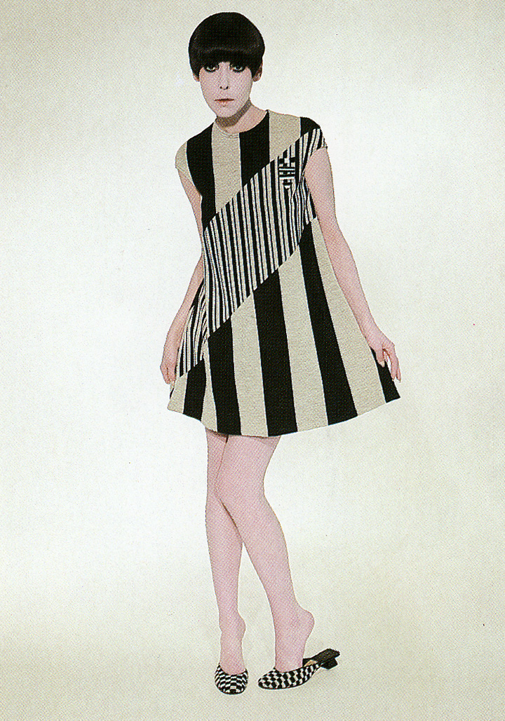 30 Stunning Color Photographs of the "Queen of Mod" Peggy Moffitt in ...