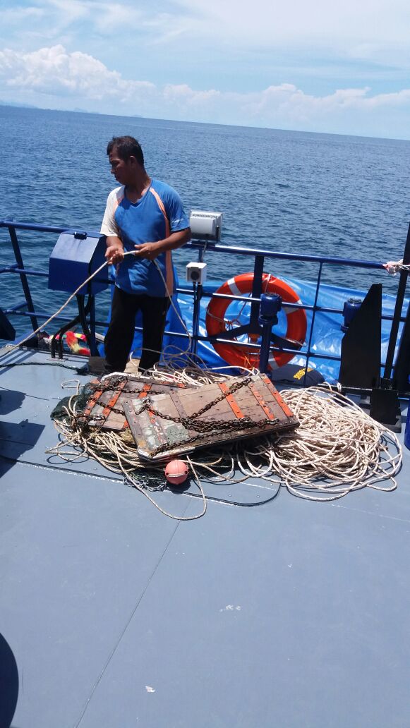 KP. Hiu 12 Menangkap KM. Bersama menggunakan Alat Tangkap Mini Trawl