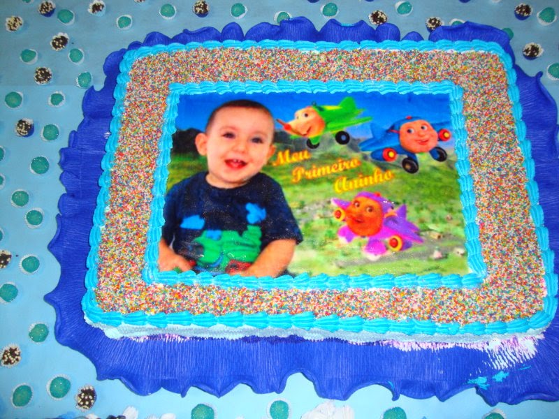 DANNI CHRISTIE KIT FESTAS E DOCES FINOS: Bolos infantis personalizados