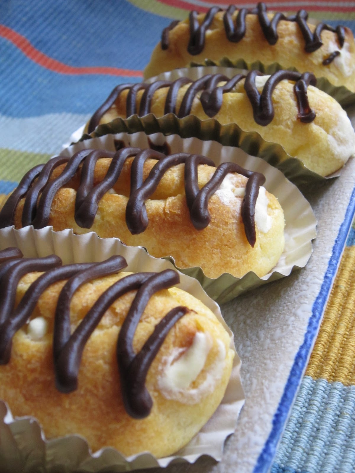 Cake2U: Eclairs