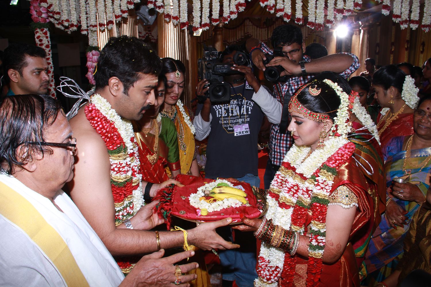 Sneha-Prasanna ties knot twice, wedding Photos, Marriage Pictures!