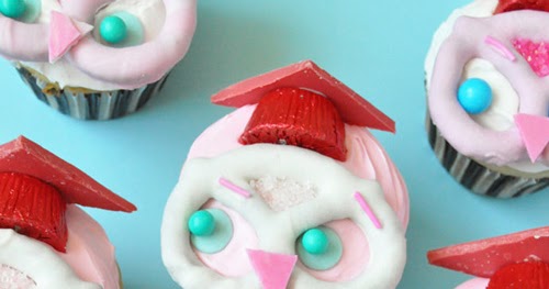 My Owl Barn: Graduation Owl Cupcakes