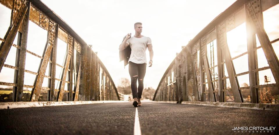 FreakAngelik: Photographer of the day: James Critchley