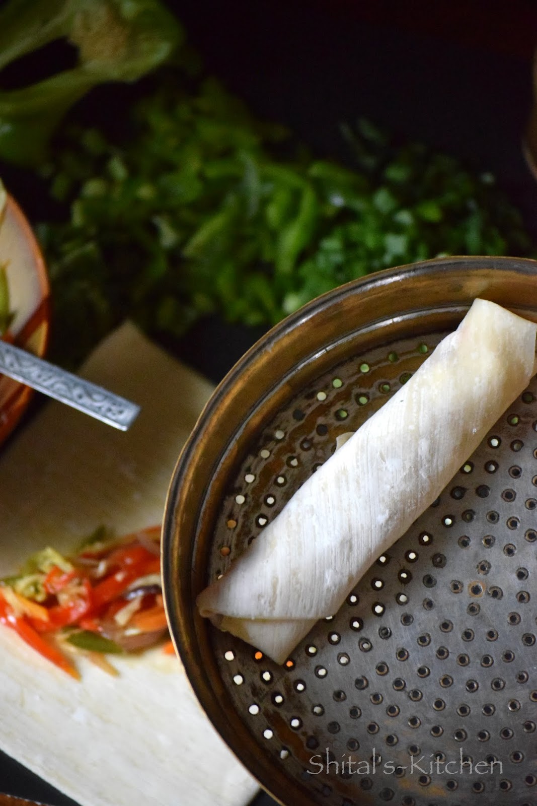 Shital's-Kitchen: Steamed Rolls in Schezwan Sauce