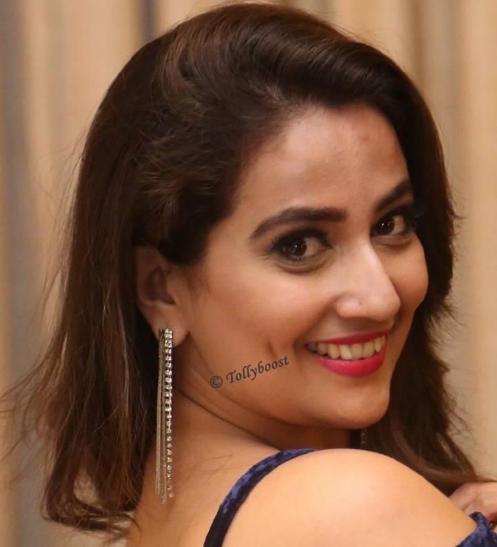 Indian Beautiful TV Actress Manjusha Chubby Cheeks Dimple Face Close Up ...