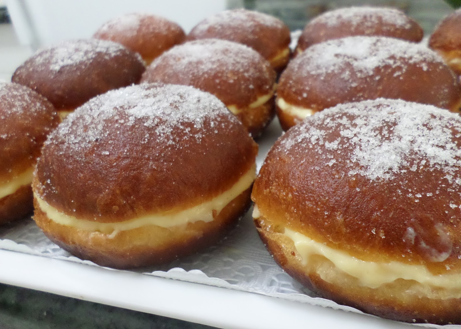 Mi pastelería: Bombas rellenas de crema pastelera