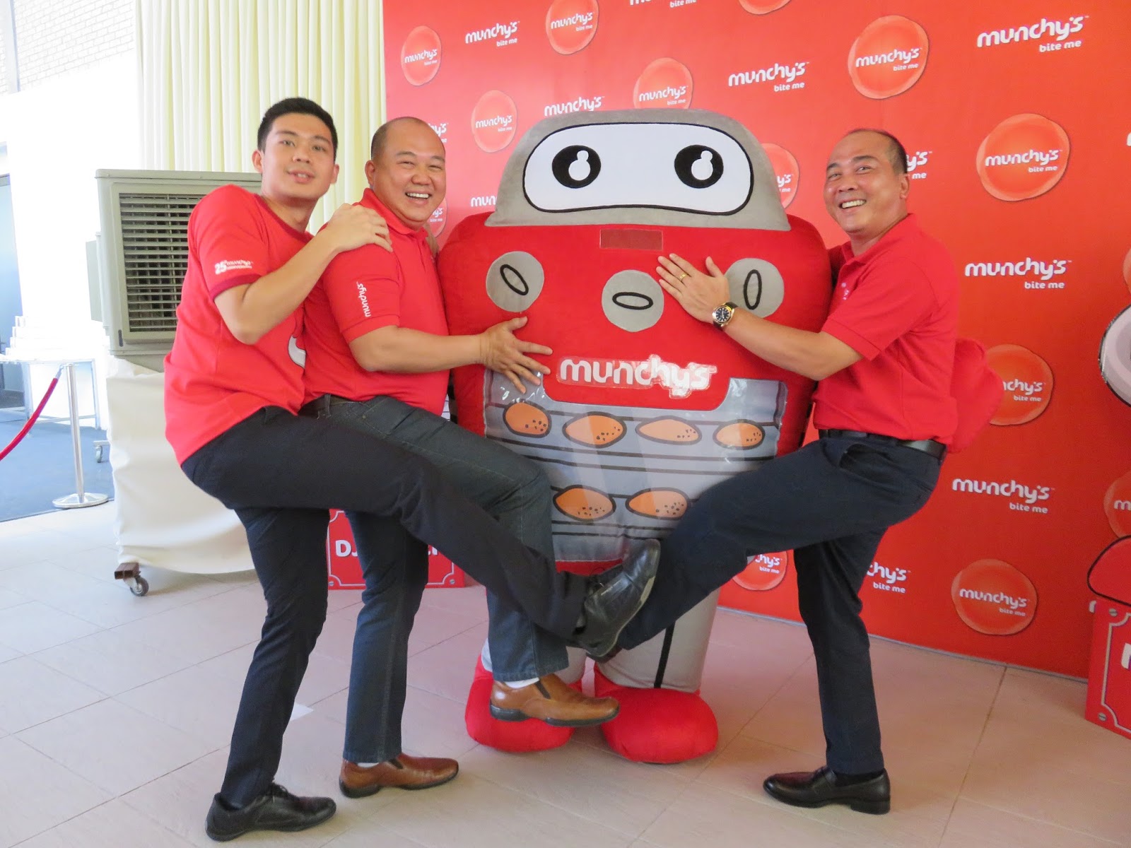 Kee Hua Chee Live!: MUNCHY'S CELEBRATES 25 GLORIOUS YEARS AS MALAYSIA'S ...