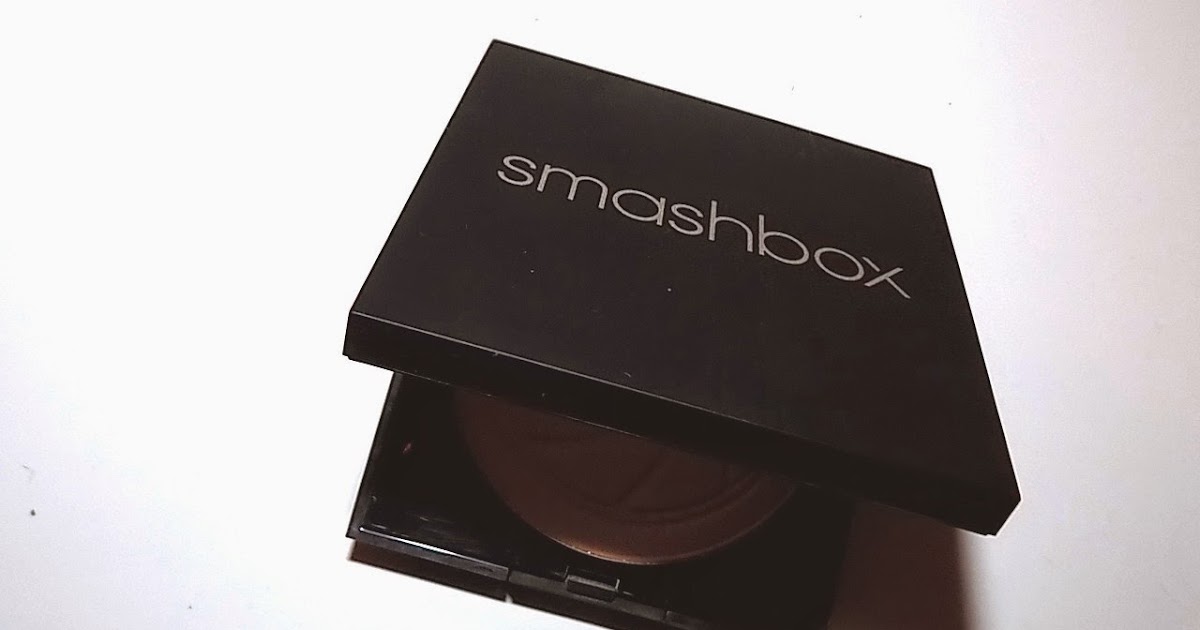 The Beauty Alchemist: Smashbox Photo Filter Powder Foundation