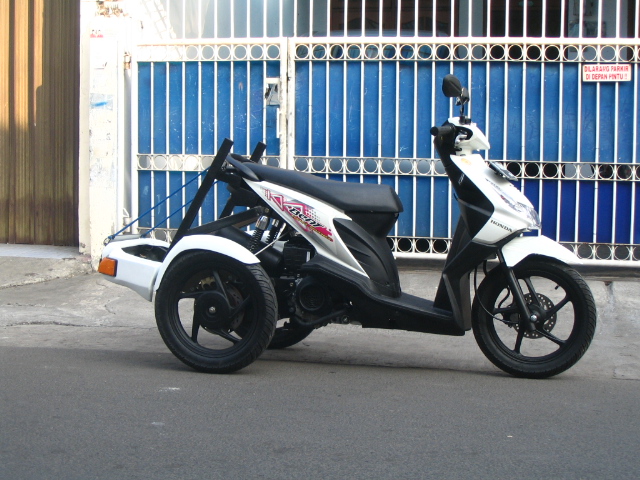 Doctor Matic Klinik Spesialis Motor Matic: Beat Roda Tiga MINIMALIS