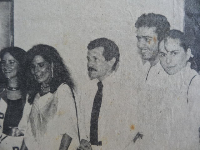 EVER ASTUDILLO - GENTE DE PAPEL - RESEÑAS