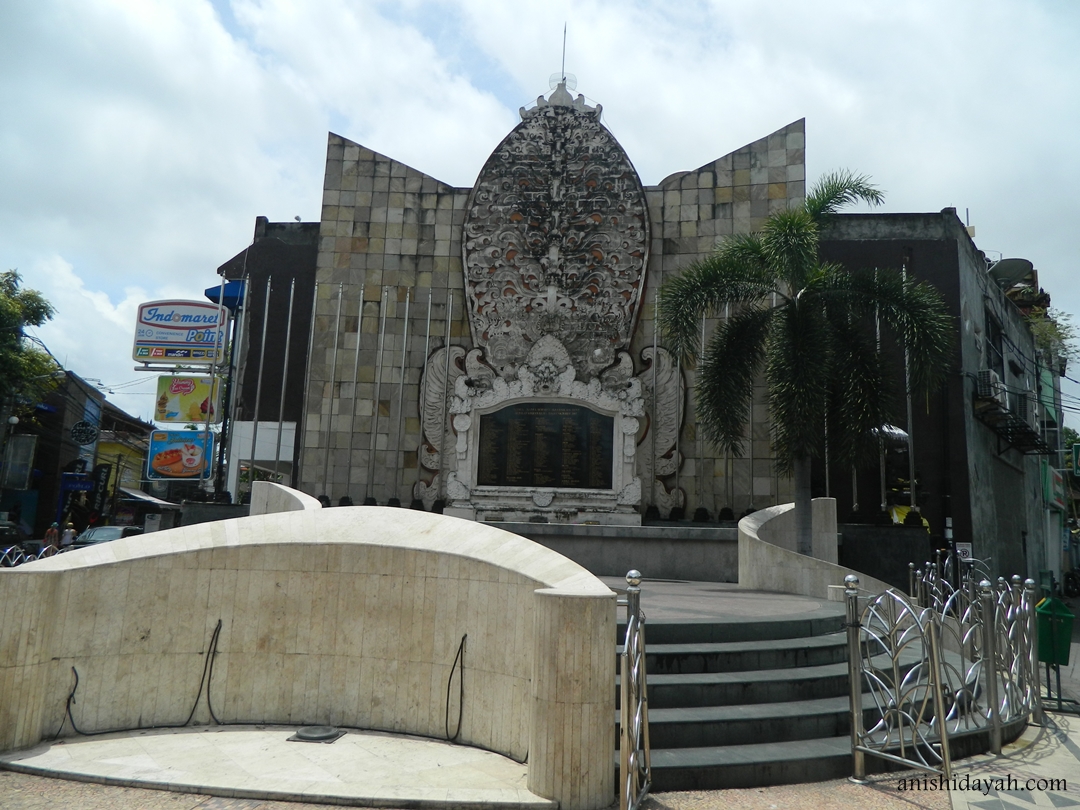 SangPetualang: Monumen Bom Bali dan Patung Satria Gatotkaca
