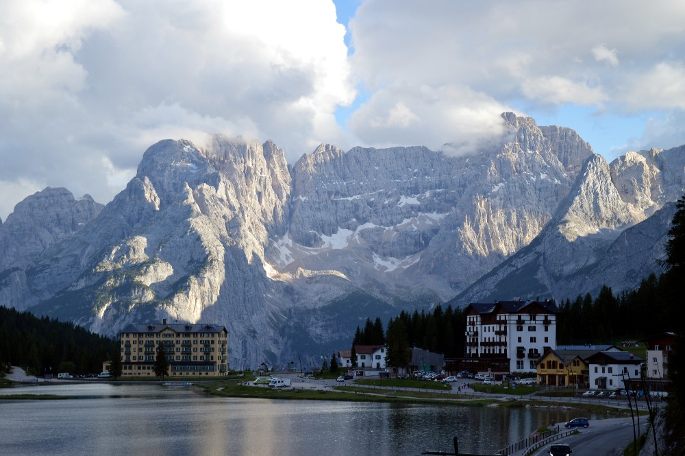 La leggenda del lago di Misurina e il giro del lago - Montagna di Viaggi