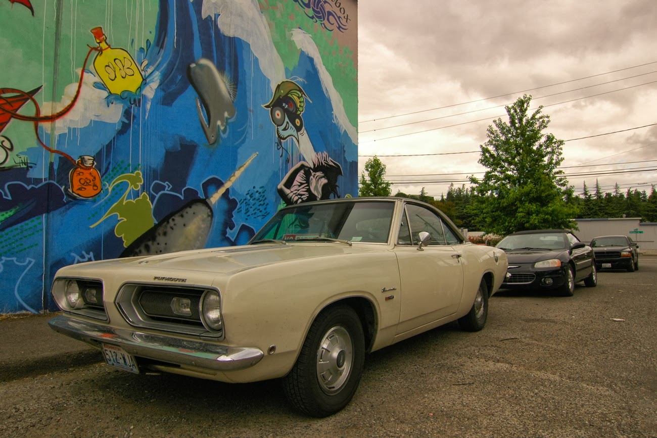 OLD PARKED CARS.: 1968 Plymouth Barracuda Notchback.