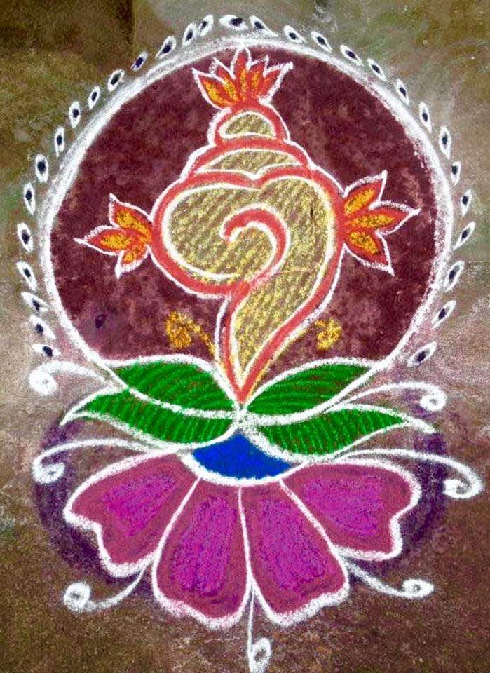 TELUGU WEB WORLD: SHANKAM WITH CHIKKU DOTTED PEACOCK RANGOLI ART