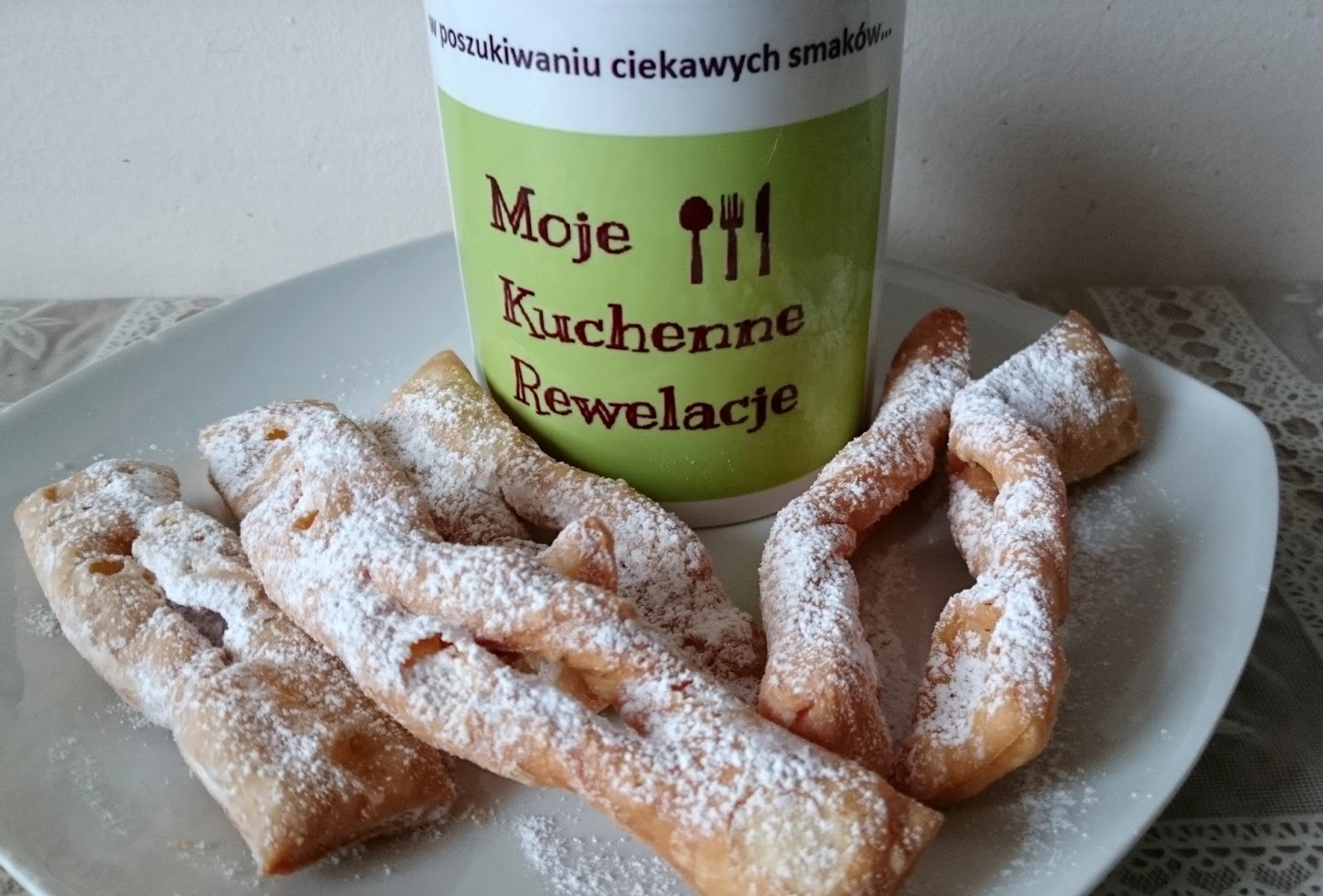 Moje Kuchenne Rewelacje : Łatwe faworki (chrust, chruściki, chrusty)