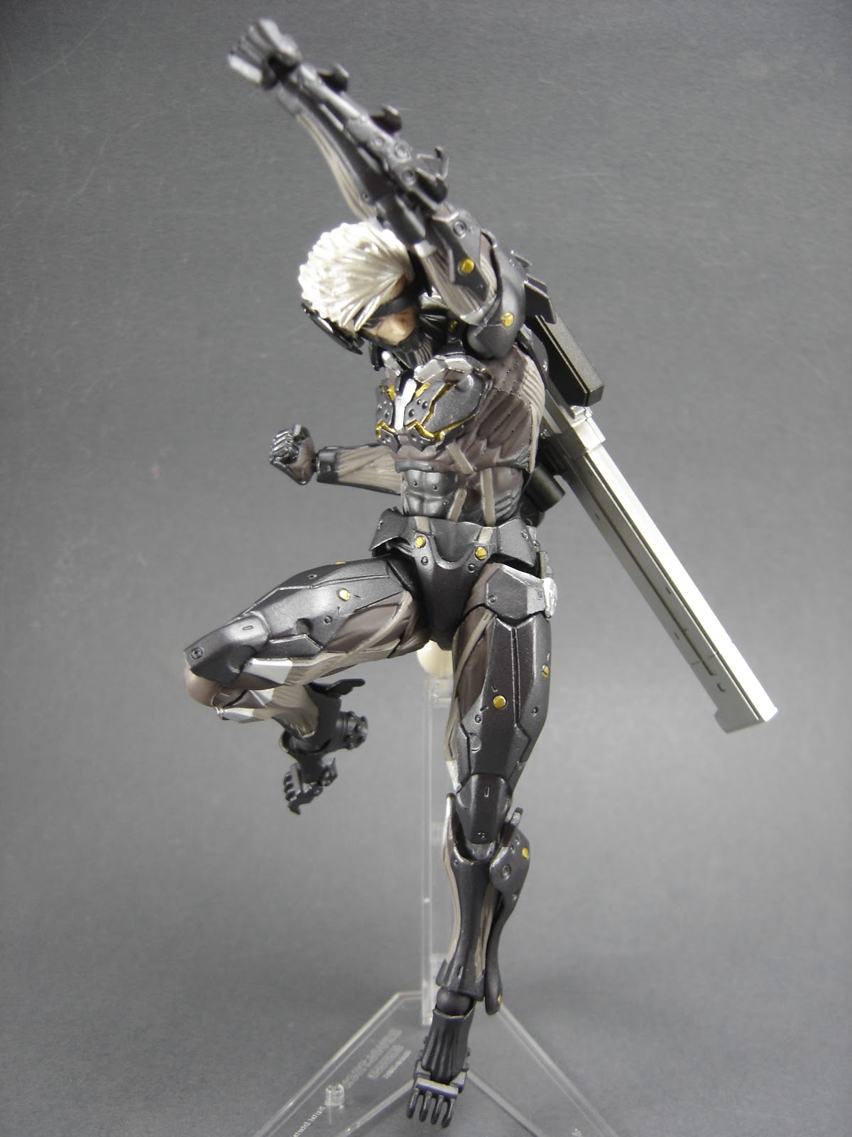 Lightning Ace's gundams: Revoltech Raiden from metal gear rising ...