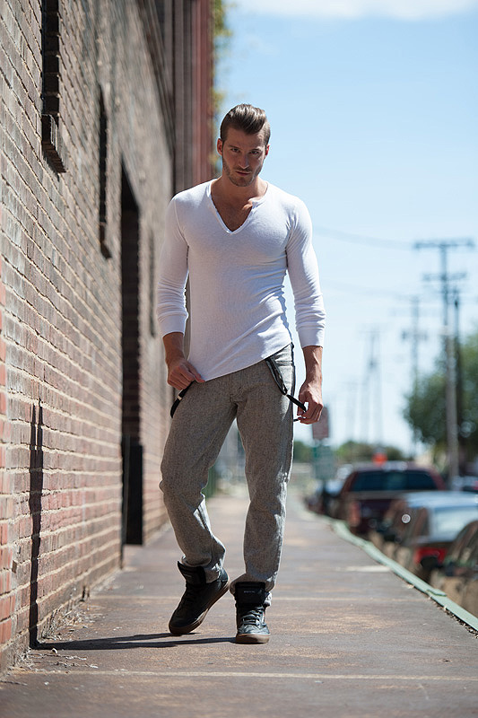 AdonisMale Blog: Jonathan Angle