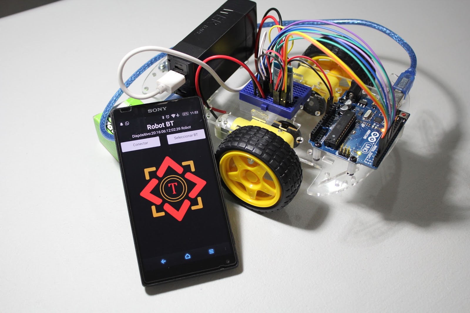 Cómo construir un carro controlado vía bluetooth