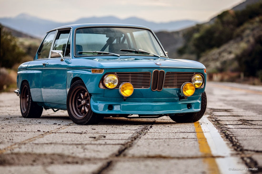 "MOTORCULT": #BMW2002