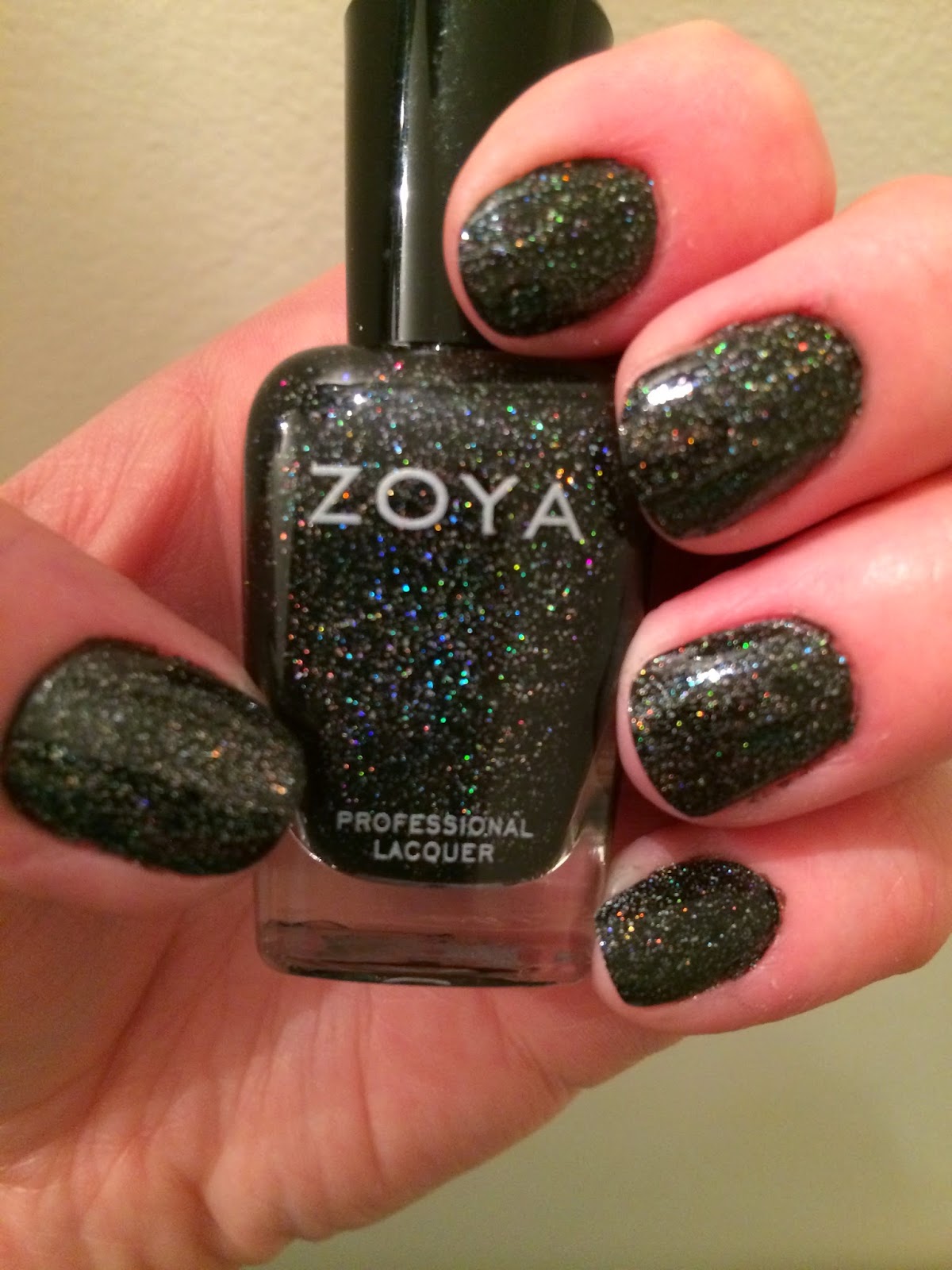 Zoya Payton Vs Aurora
