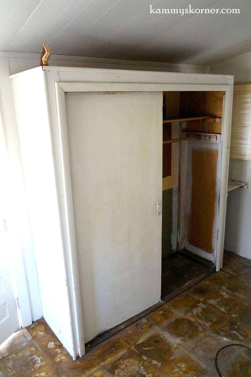 Kammy's Korner: Repurposed Closet Door... And how I about took out an ...