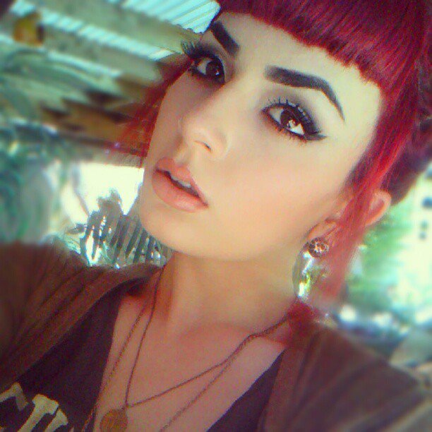 TAKE MY MEDICINE: una nueva diva: Sara Ashouri